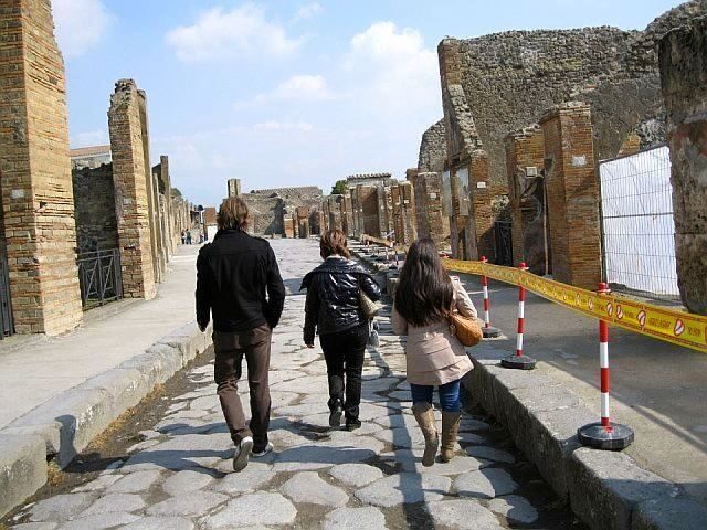 From Rome: Pompeii & Amalfi Coast Full-Day Private Tour - Exploring the Pompeii & Amalfi Coast Full-Day Private Tour from Rome