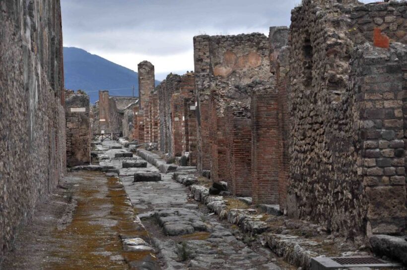 From Rome: Pompeii and Mount Vesuvius Private Tour - Who Should Consider This Tour?