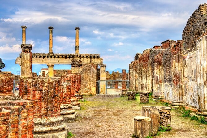 From Rome: Pompeii and Vesuvius Crater Experience with lunch - Who Will Love This Tour?