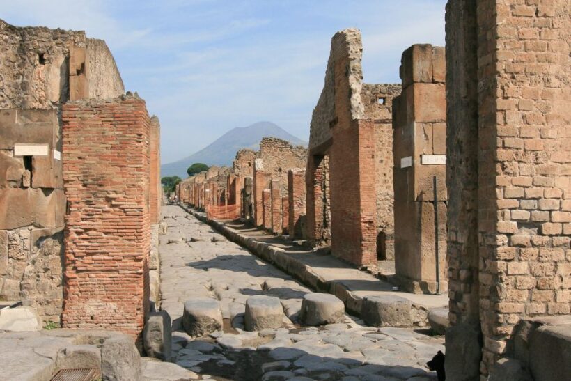 From Rome: Pompeii & Naples Small-Group Day Tour with Lunch - A Practical Look at the Tour Experience