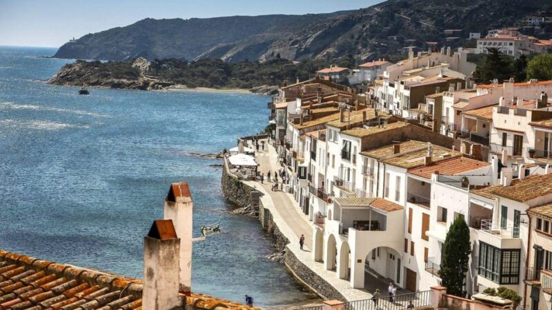 From Roses: Boat trip and visit Cadaqués all day - Key Points