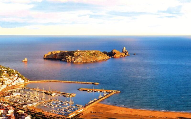 From Roses: Medes Islands Boat Tour with El Estartit Visit - Who Should Consider This Tour?