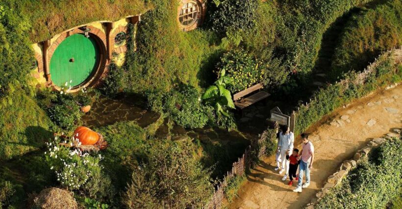 From Rotorua: Hobbiton Movie Set Tour with Festive Lunch - The Buffet Lunch: Tasty and Relaxing