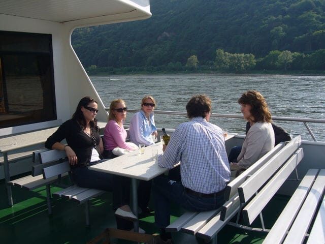 From Rüdesheim: 1.5-Hour Boat Cruise with Wine Tasting - A Close Look at the Cruise Experience