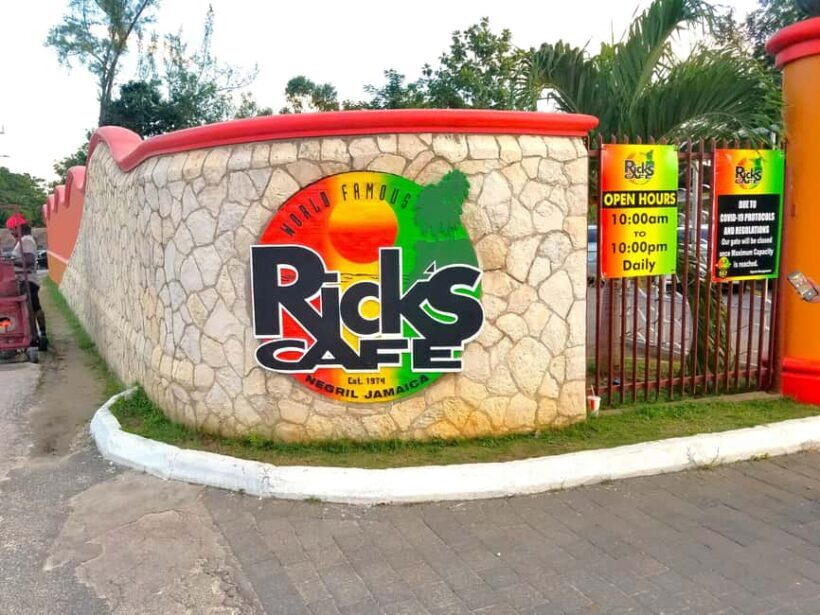 From Runaway Bay: Negril Beach and Rick's Cafe Trip by Van - The Sum Up