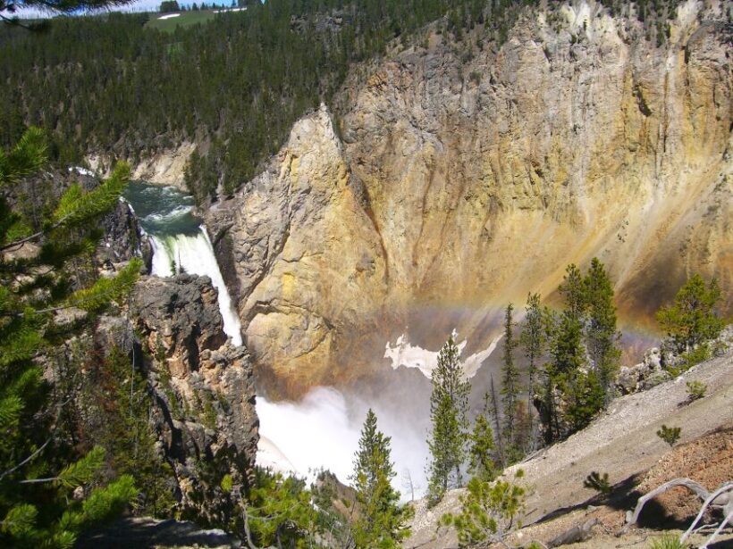 From Salt Lake City: Yellowstone and Tetons Parks in 4 Days - An Authentic 4-Day Wyoming Adventure