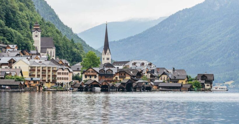 From Salzburg: Half-Day Tour to Hallstatt - Arriving in Hallstatt: The Town in a Nutshell