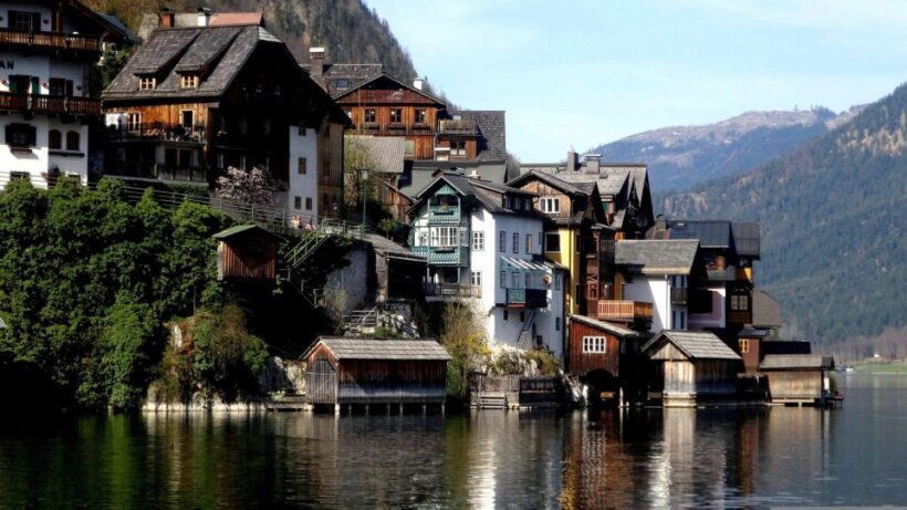 From Salzburg: Private Day Tour to Hallstatt - Practical Tips