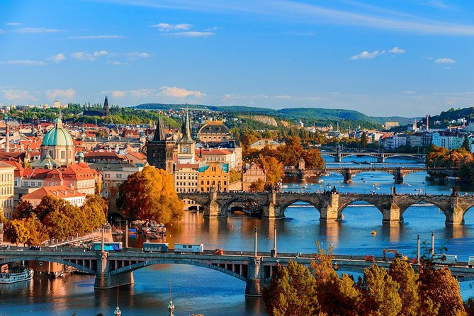 From Salzburg to Prague, Private Transfer with 2h of Sightseeing - Key Points