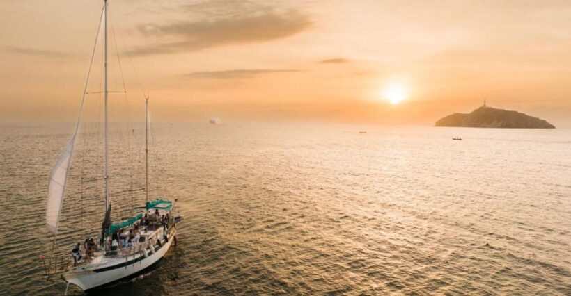 From Santa Marta: Sunset Sailboat Tour with 2 Beverages - An In-Depth Look at the Santa Marta Sunset Sailboat Tour