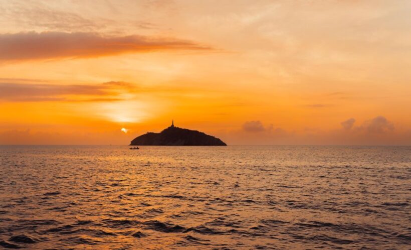 From Santa Marta: Sunset Sailboat Tour with 2 Beverages - FAQ