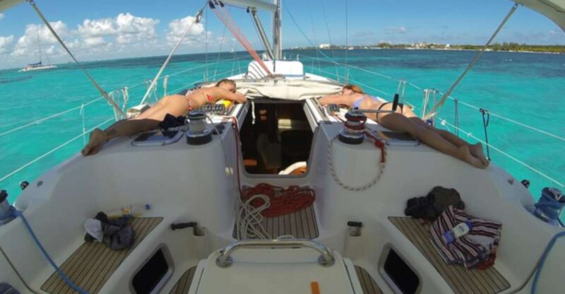 From Santa Teresa: Sailboat Tour to Corsica with Lunch - Key Points