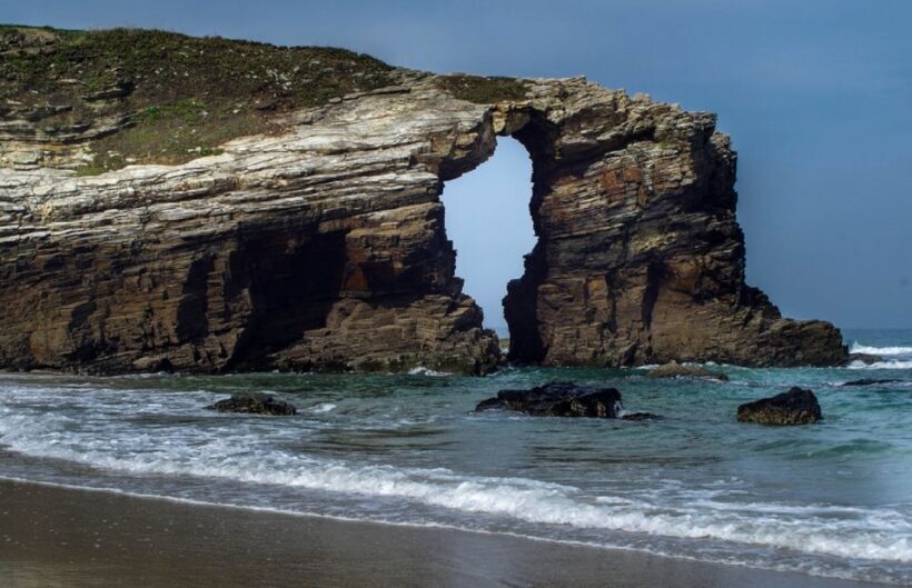 From Santiago: Lugo Ribadeo & Cathedral Beach Full-Day Tour - Key Points