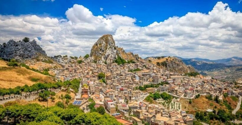 From Sciacca: Caltabellotta Private Tour with Food Tasting - The Journey Begins: From Sciacca to Caltabellotta