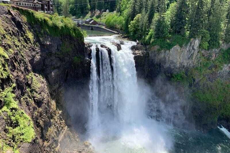 From Seattle: Pacific Northwest Waterfalls & Hiking Tour - The Cultural Side: Logging and Pop Culture