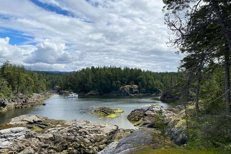 From Sechelt or Langdale: Sunshine Coast Tour and Hike - Why This Tour Works Well