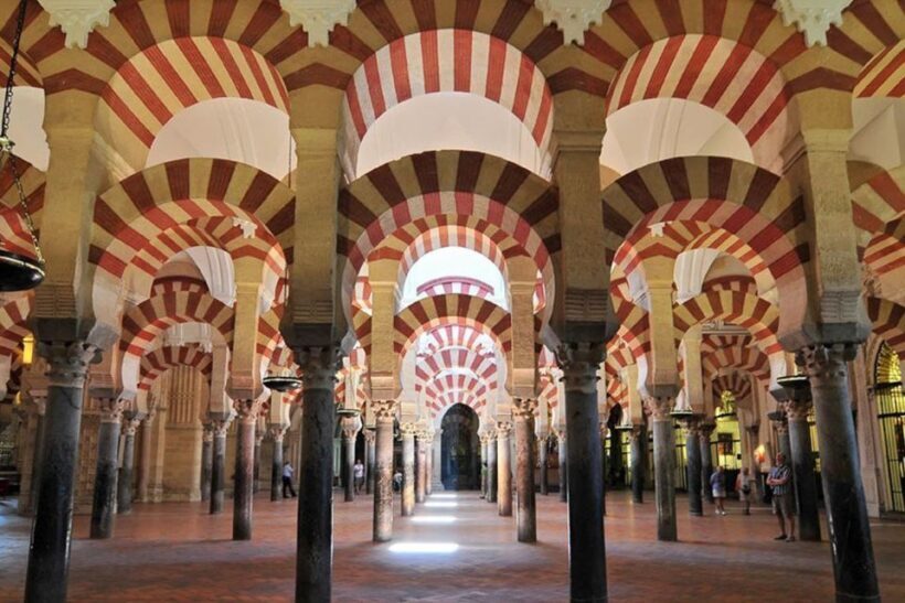 From Seville: Córdoba and Mosque Cathedral Full-Day Tour - The Experience You Can Expect