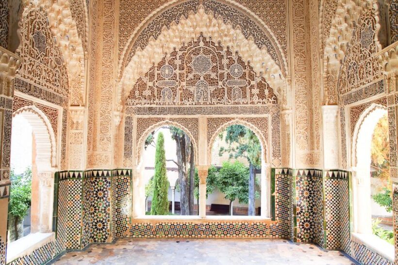 From Seville: Granada Day Trip with Alhambra and Albaicín - The Full Experience: A Deep Dive into the Tour