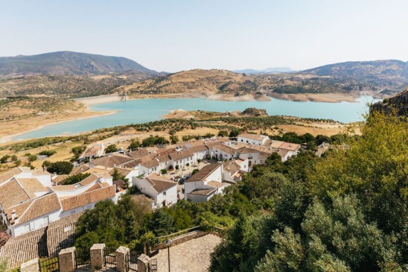 From Seville: Pueblos Blancos and Ronda Full-Day Trip - Key Points