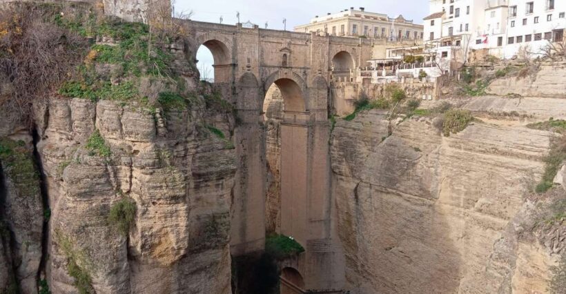 From Seville: Ronda and Setenil de las Bodegas Day Trip - Key Points