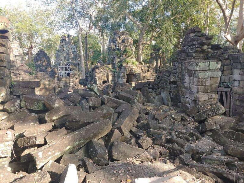 From Siem Reap: Banteay Chhmar and Banteay Toap Day Trip - Practical Tips for Travelers