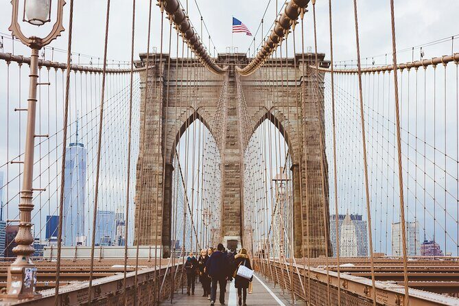 From Skyscrapers to Cobblestones NYCs Brooklyn Bridge Adventure - The Experience: What Travelers Say
