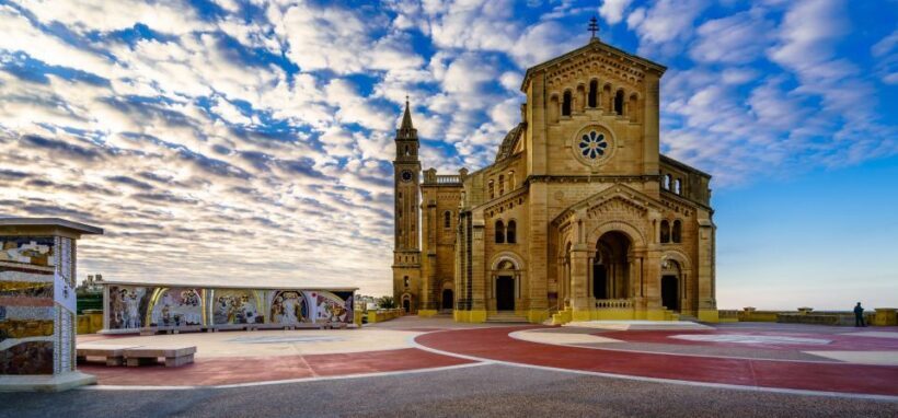 From Sliema: Gozo, Comino & The Blue Lagoon Boat & Bus Tour - The Sum Up