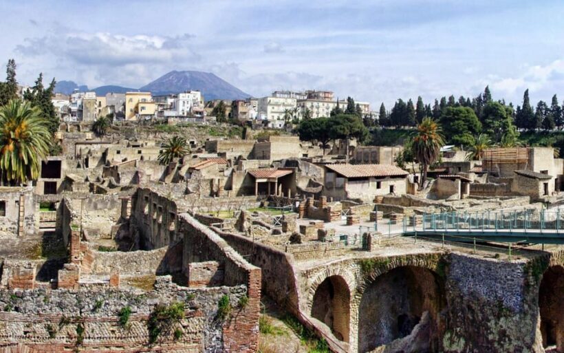 From Sorrento: Pompeii, Herculaneum, and Mt. Vesuvius - Exploring the Ancient Towns of Pompeii and Herculaneum