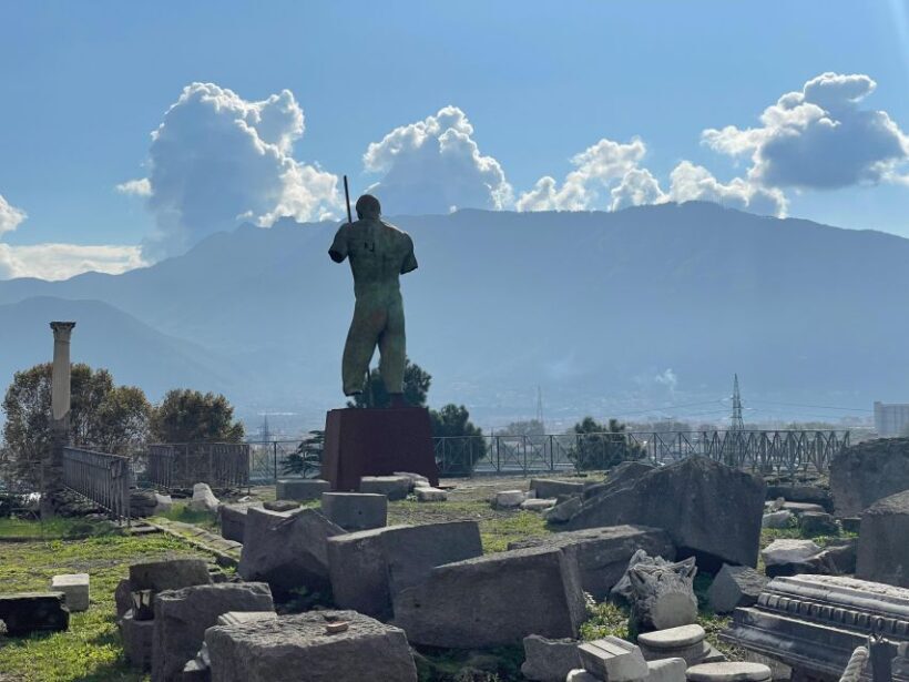 From Sorrento: Pompeii & Vesuvius tour small group - Key Points