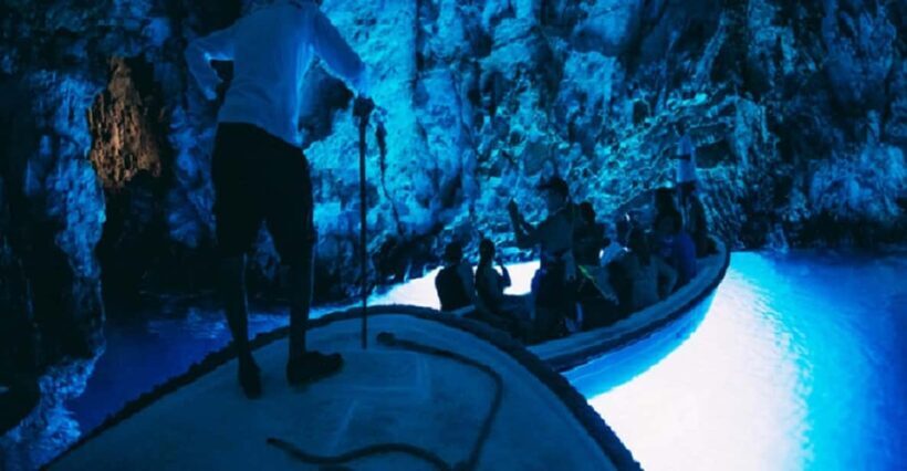 From Split: Blue Cave & 5 Islands amazing speedboat tour - FAQ
