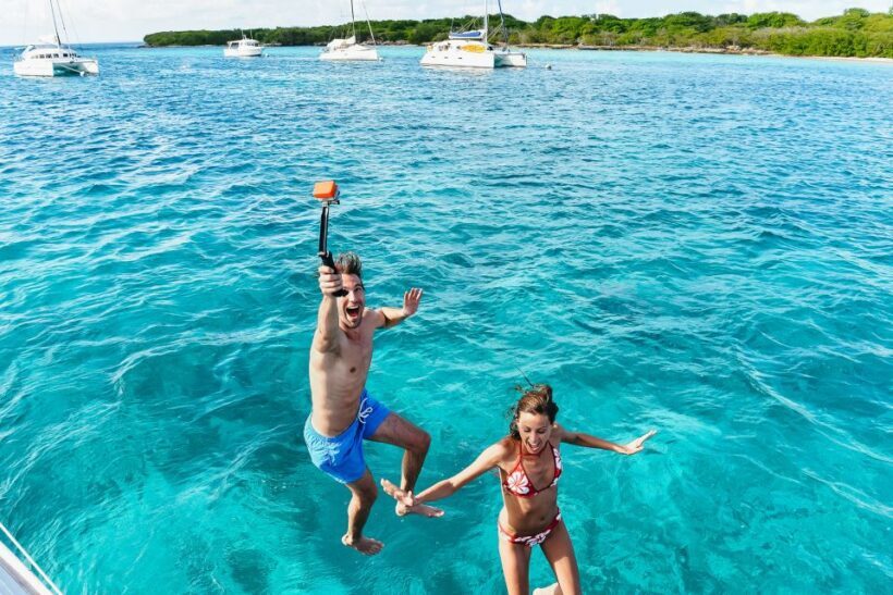 From Split: Blue Cave & 5 Islands with Vis & Hvar Boat Tour - Key Points