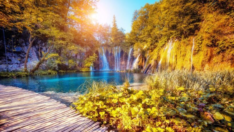From Split: Plitvice Lakes Guided Tour with Entry Tickets - Authentic Experiences: What Do Visitors Say?