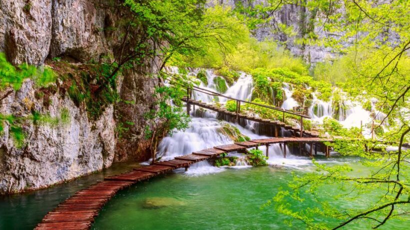 From Split: Transfer to Zagreb with Stop at Plitvice Lakes - Practical Tips for Travelers
