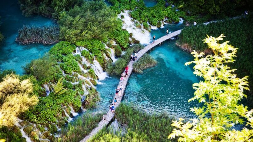 From Split: Transfer to Zagreb with Stop at Plitvice Lakes - FAQs