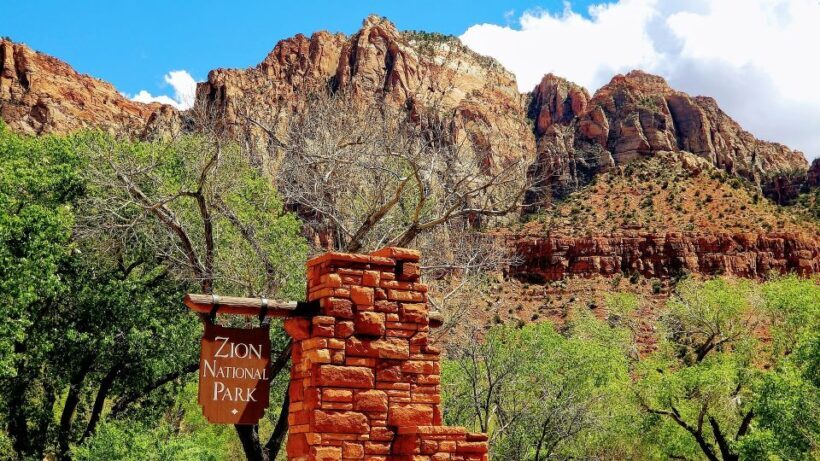 From Springdale: Greater Zion Scenic Hiking Tour - Practical Tips
