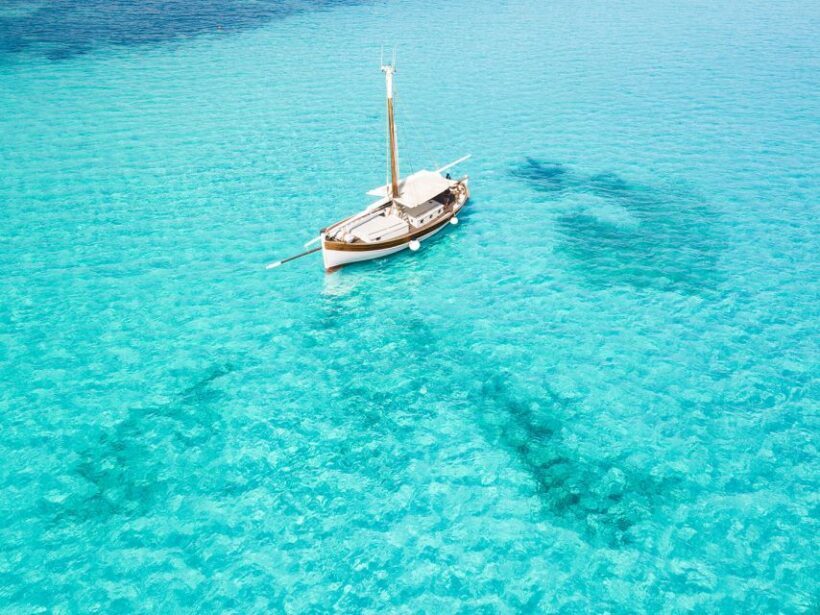 From Stintino: Asinara Vintage Sailing Boat Tour with Lunch - Final Stop: Cala del Bianco and a Refreshing Swim