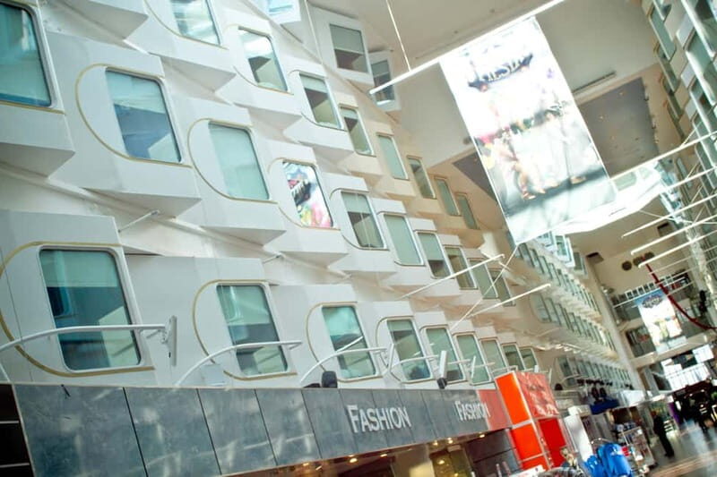 From Stockholm: Overnight Cruise to Helsinki with Breakfast - Who Should Consider This Experience?