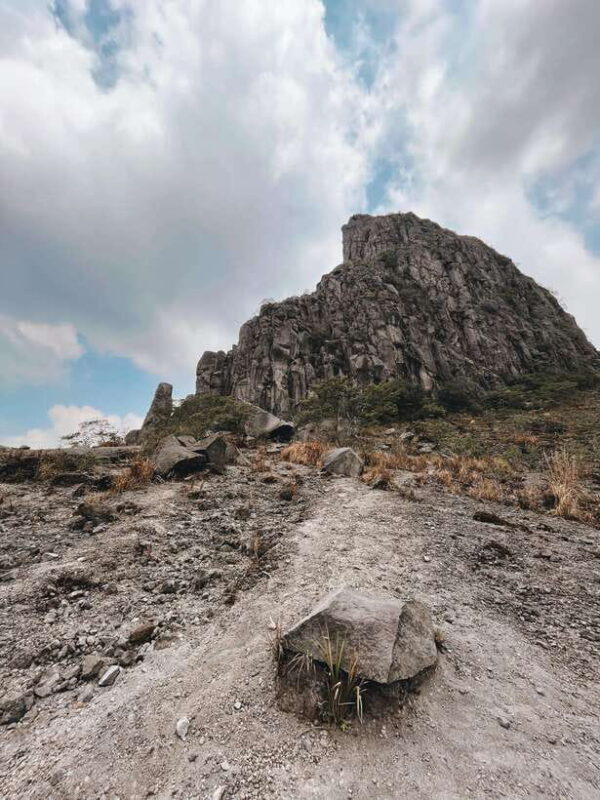 From Surabaya: Mount Kelud Volcano Day Trip with Lunch - Key Points