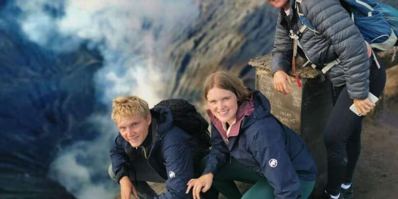 From Surabaya or Malang: Share Tour Bromo Midnight(12 hours) - Sunrise at Mount Bromo: A Spectacular Start