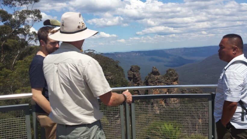 From Sydney: Blue Mountains Bushwalks & Featherdale Tour - FAQ