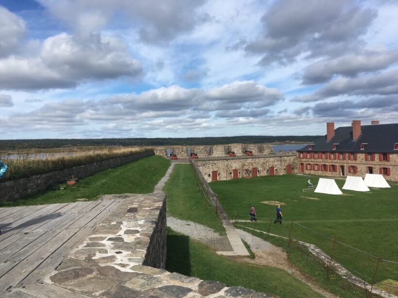 From Sydney, Canada: Walking Tour of Louisbourg Fortress - Why the Tour Offers Solid Value