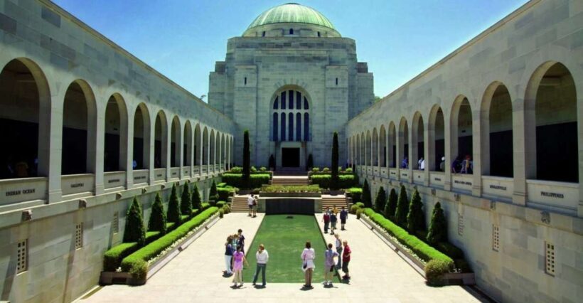 From Sydney: Canberra City Highlights and Floriade Day Tour - Key Points