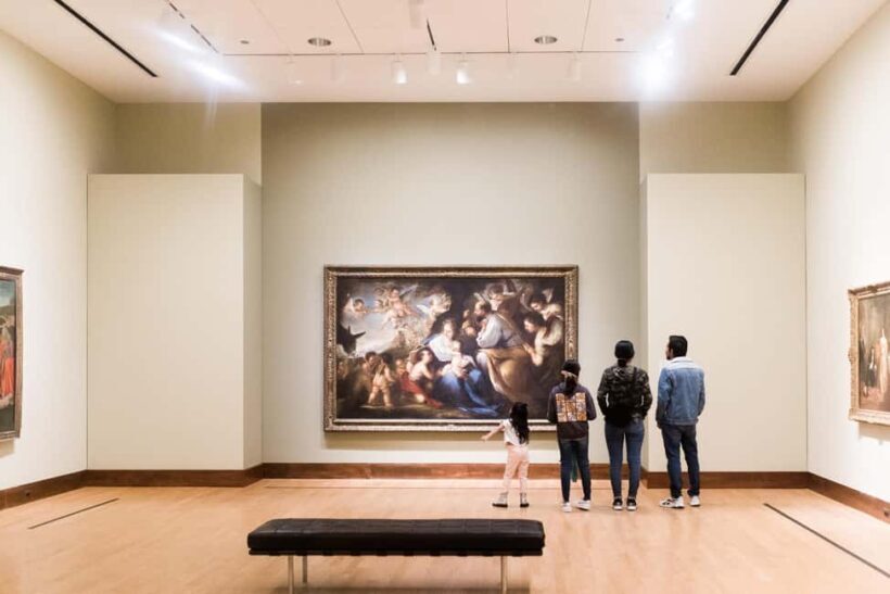 From Sydney: Canberra Day Trip with Guided Tours - Who Should Consider This Tour?