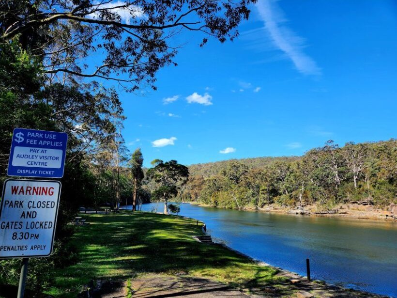 From Sydney: Royal National Park, Wollongong, and Kiama Tour - Wollongong – Surf, Sand, and Colorful Pools
