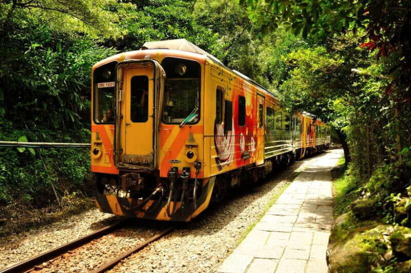 From Taipei: Full-Day Trip to Jiufen, Yehliu, Shifen & More - Key Points