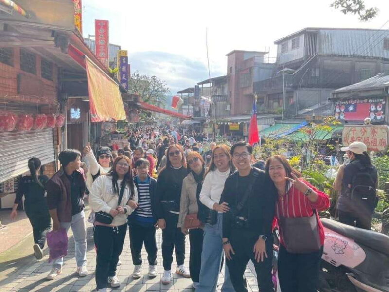 From Taipei: Shifen, Jiufen, and Yehliu Geopark Day Tour - The Authentic Touch: Reviews from Past Travelers