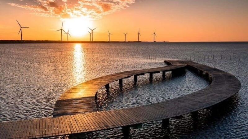 From Taipei : Taichung Highlights & Cultural Private Tour - Key Points