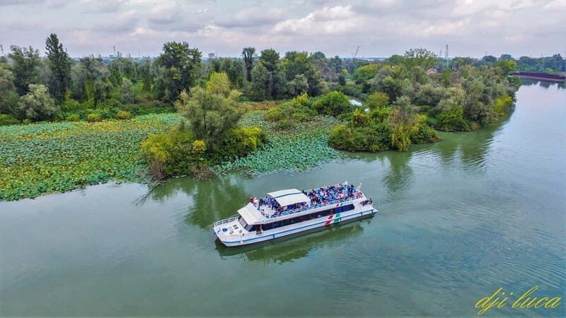 From the magic of the lakes to the ingenuity of Leonardo: sailing through waters and locks - Key Points