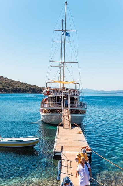 From Thesssaloniki: Mount Athos and Ammouliani Fun Cruise - An In-Depth Look at the Experience