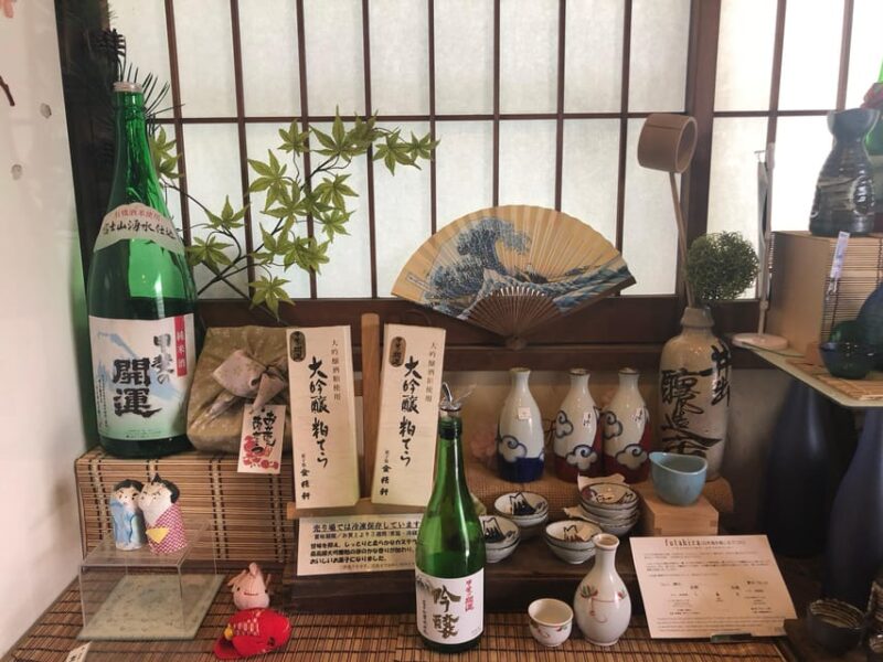 From Tokyo: Mount Fuji, Cruise and Sake Tour - Oishi Park and Scenic Views